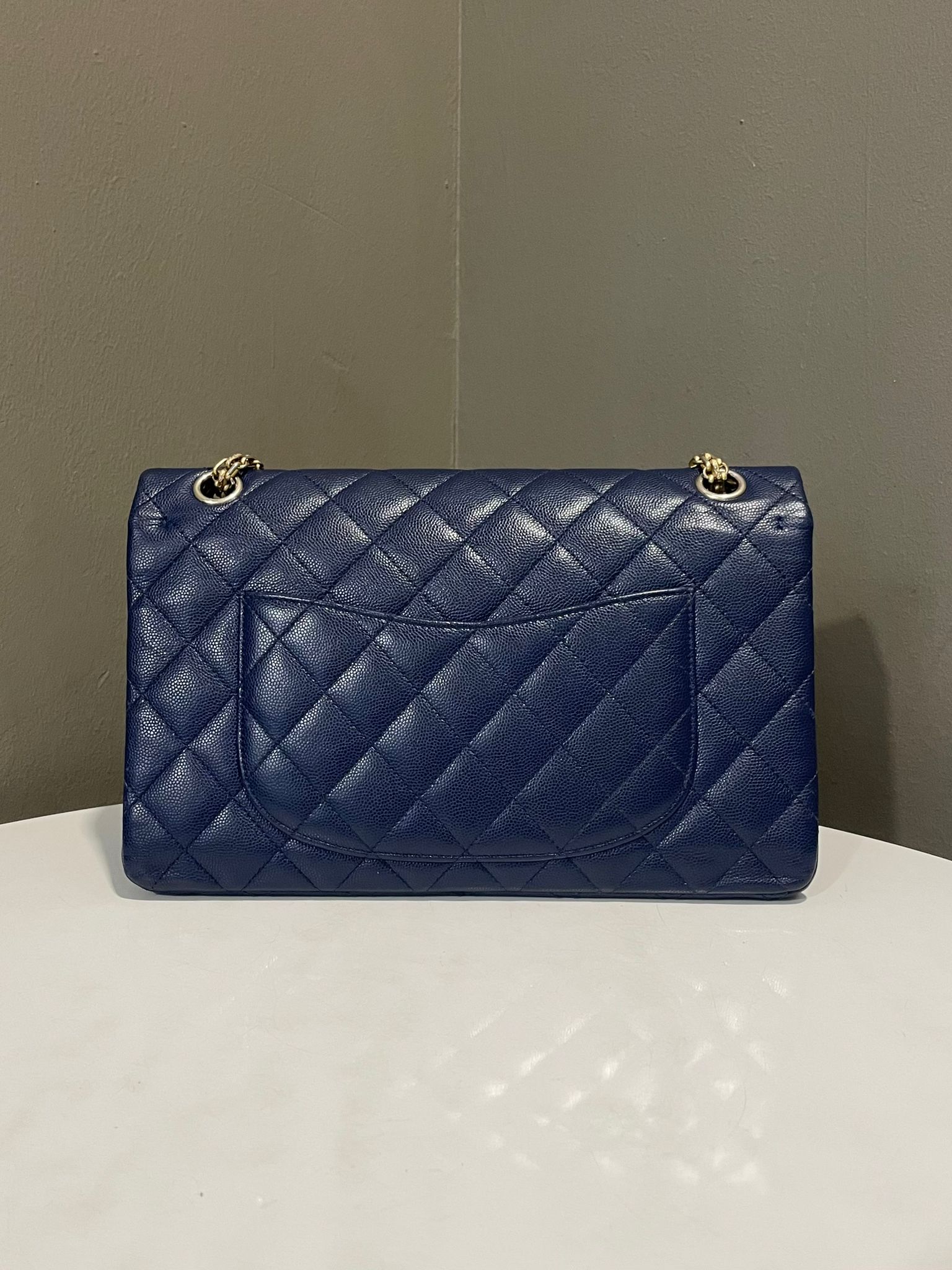 Chanel 2.55 Reissue Double Flap Bag 226 Navy Blue Caviar – LOVELOTSLUXURY