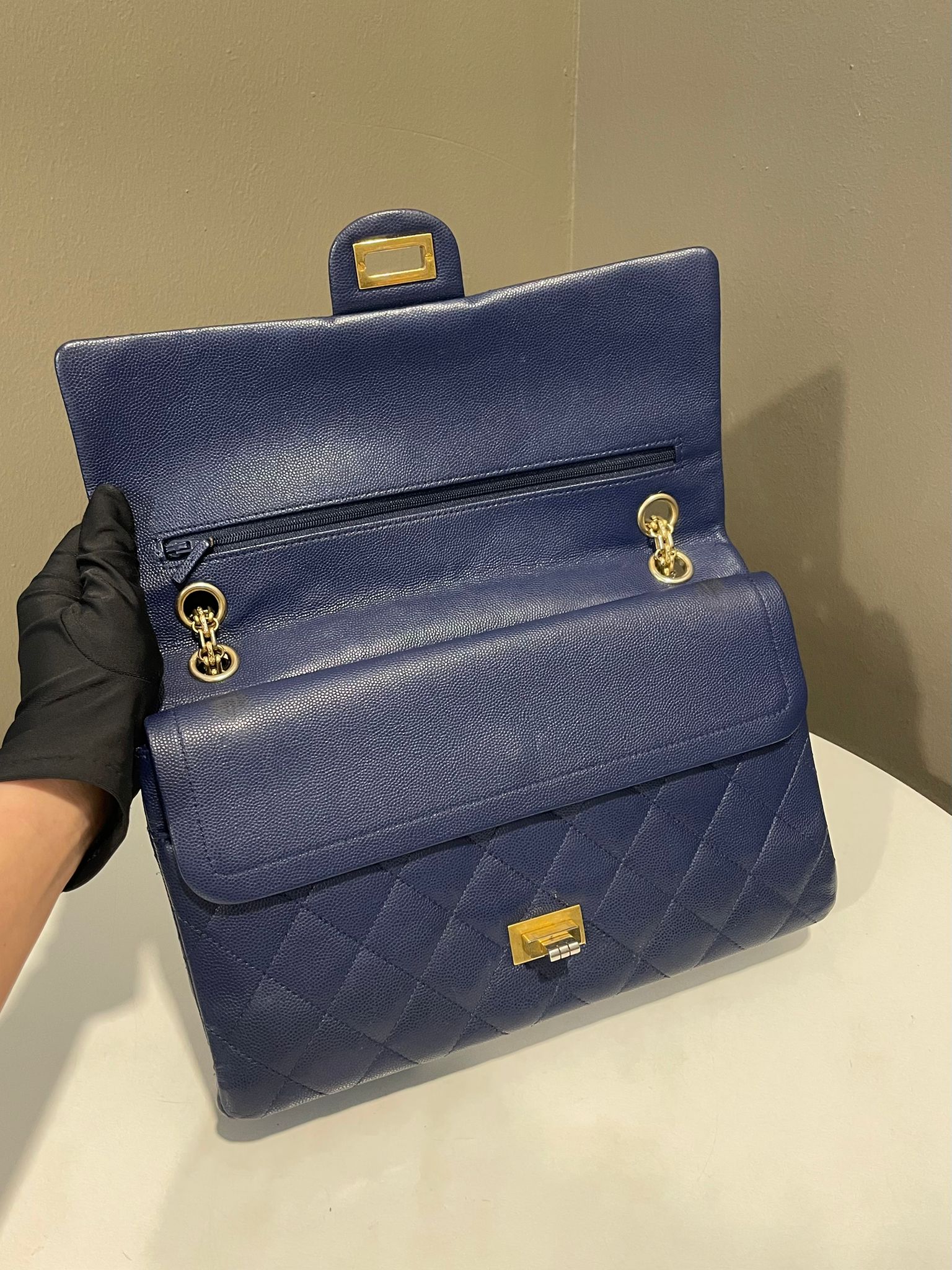 Chanel 2.55 Reissue Double Flap Bag 226 Navy Blue Caviar – LOVELOTSLUXURY