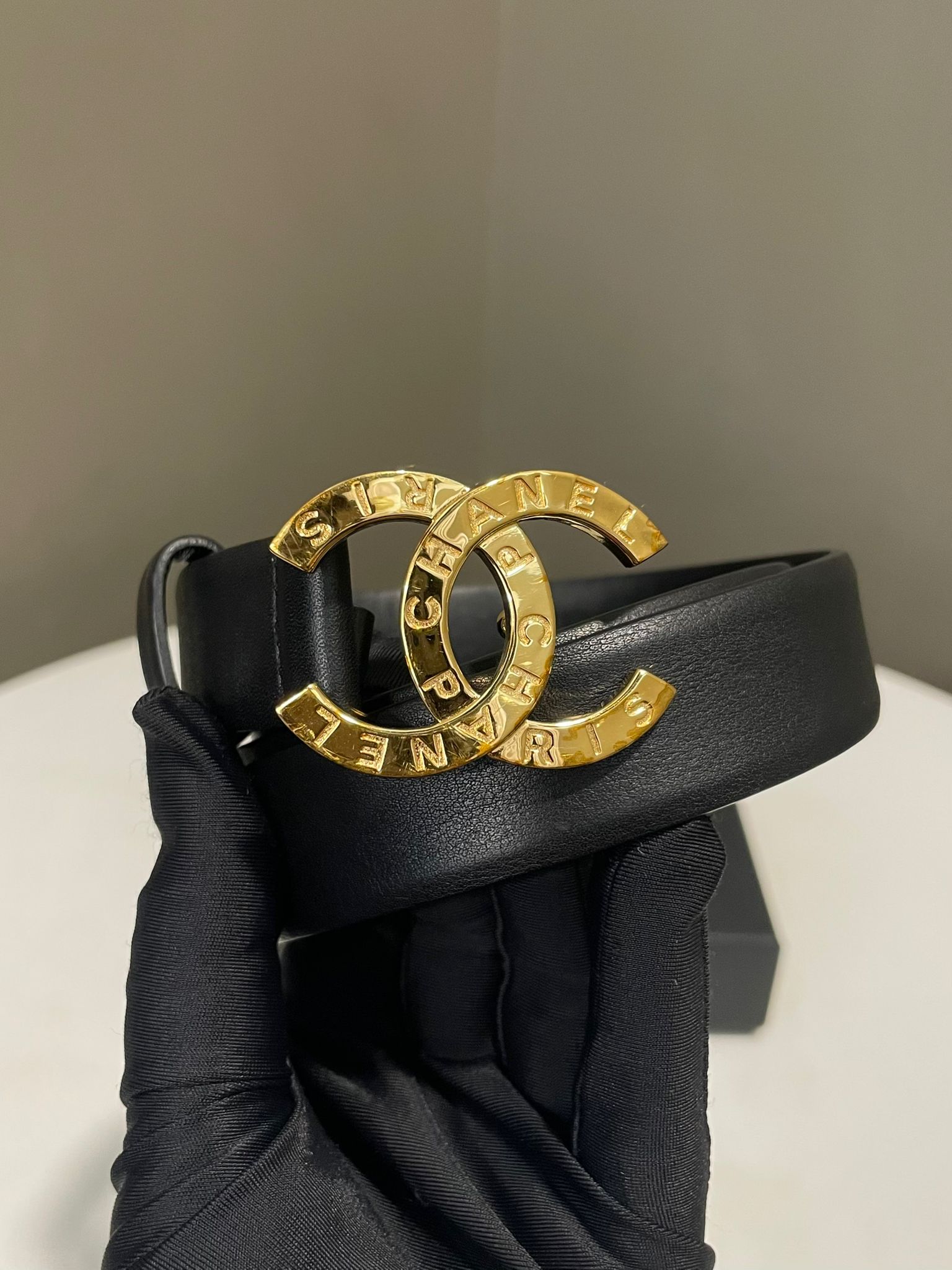 Chanel 21V Cc Logo Belt – LOVELOTSLUXURY