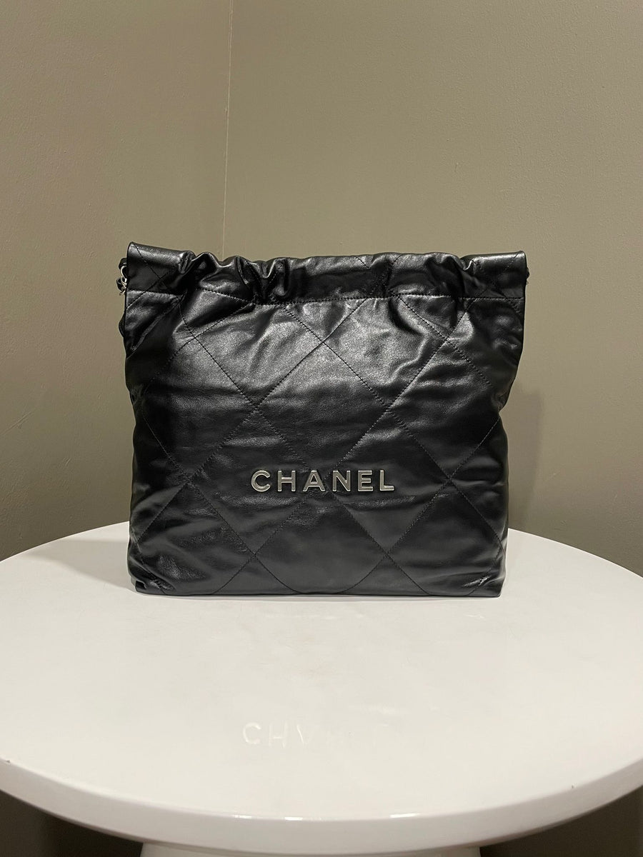 Chanel 22 Small Black – LOVELOTSLUXURY