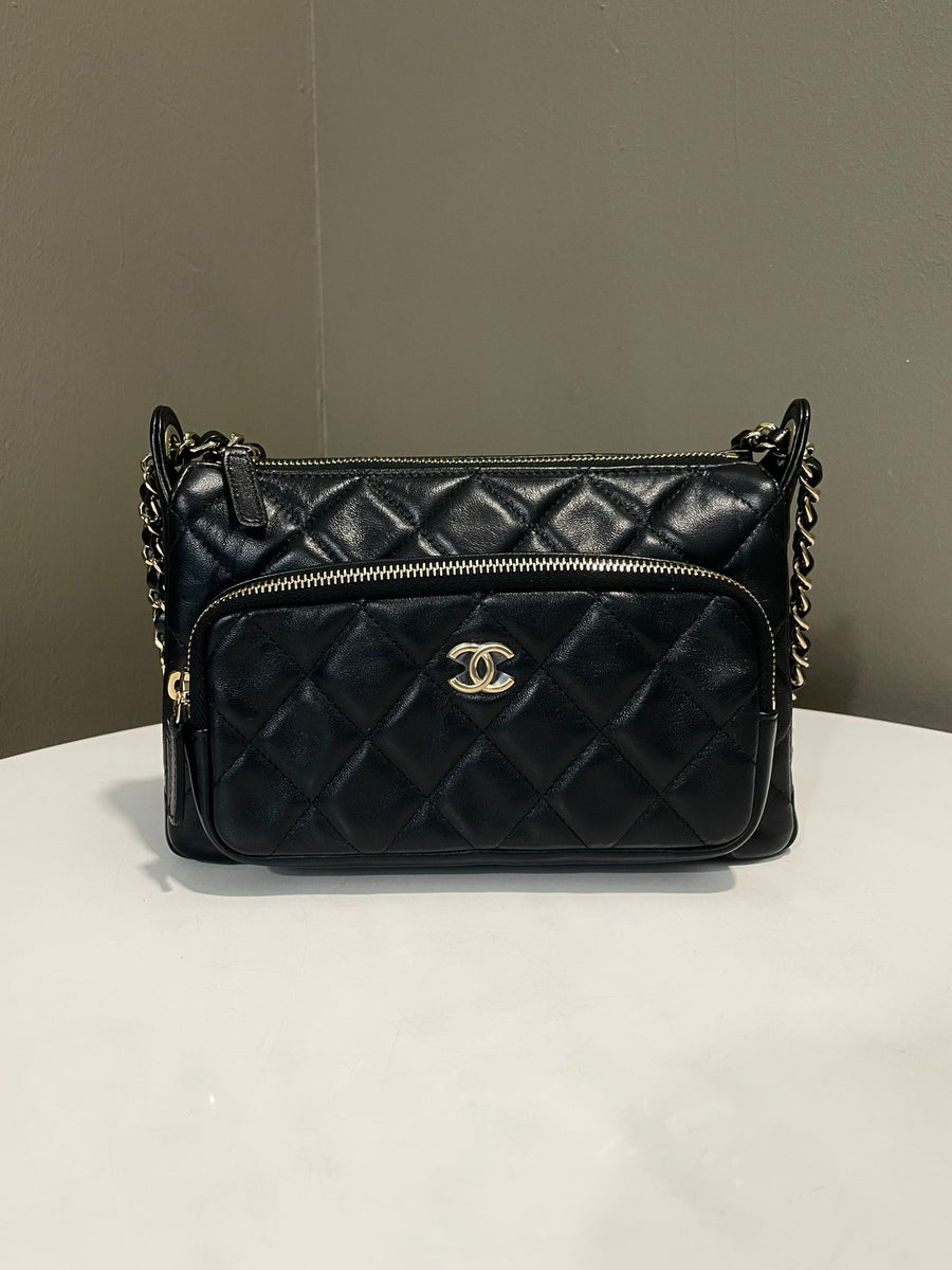 Chanel 25C Camera Bag Black – LOVELOTSLUXURY