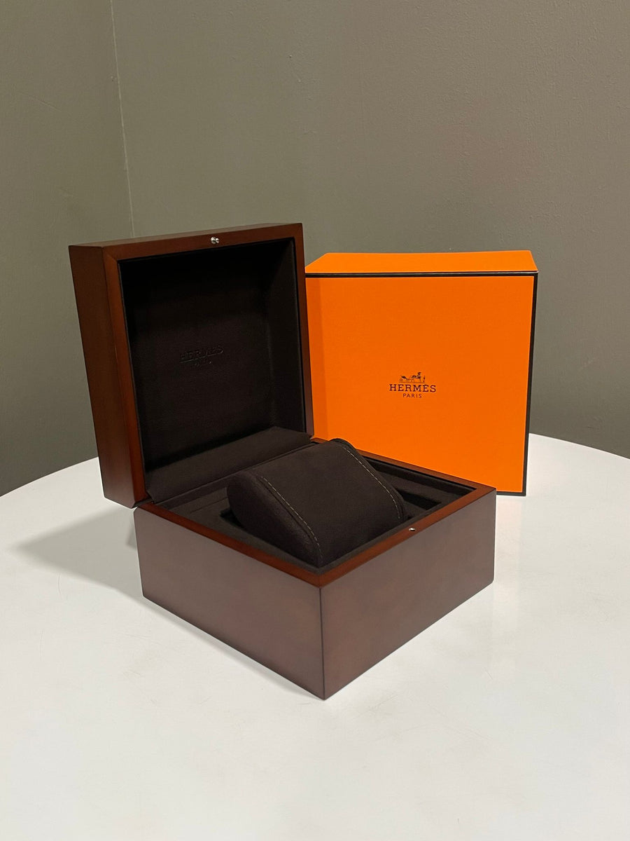 Hermes Wooden Watch Box – LOVELOTSLUXURY