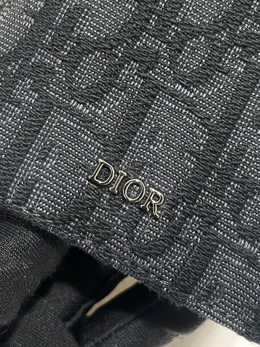 Dior Vertical Long Bifold Wallet Black Oblique Jacquard – LOVELOTSLUXURY