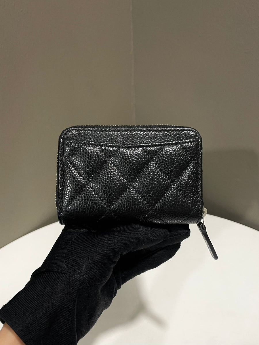 Chanel Quilted Cc Zippy Card Holder Black Caviar – LOVELOTSLUXURY
